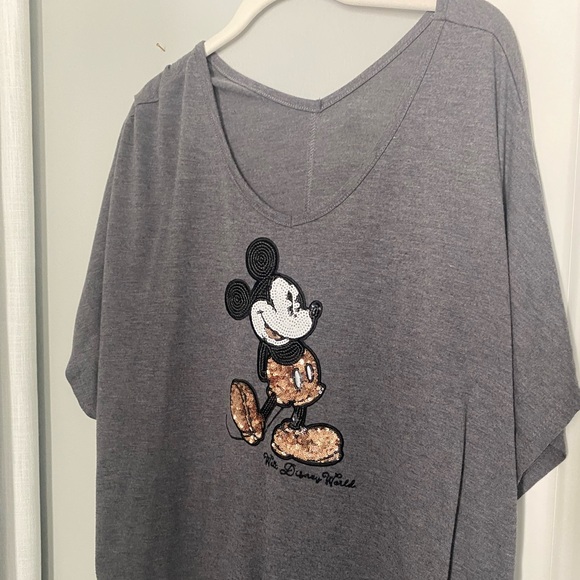 Disney | Tops | Disney Gray Mickey Mouse Short Sleeve Tee | Poshmark